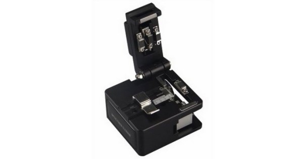Fibre Optic Cleaving Tool